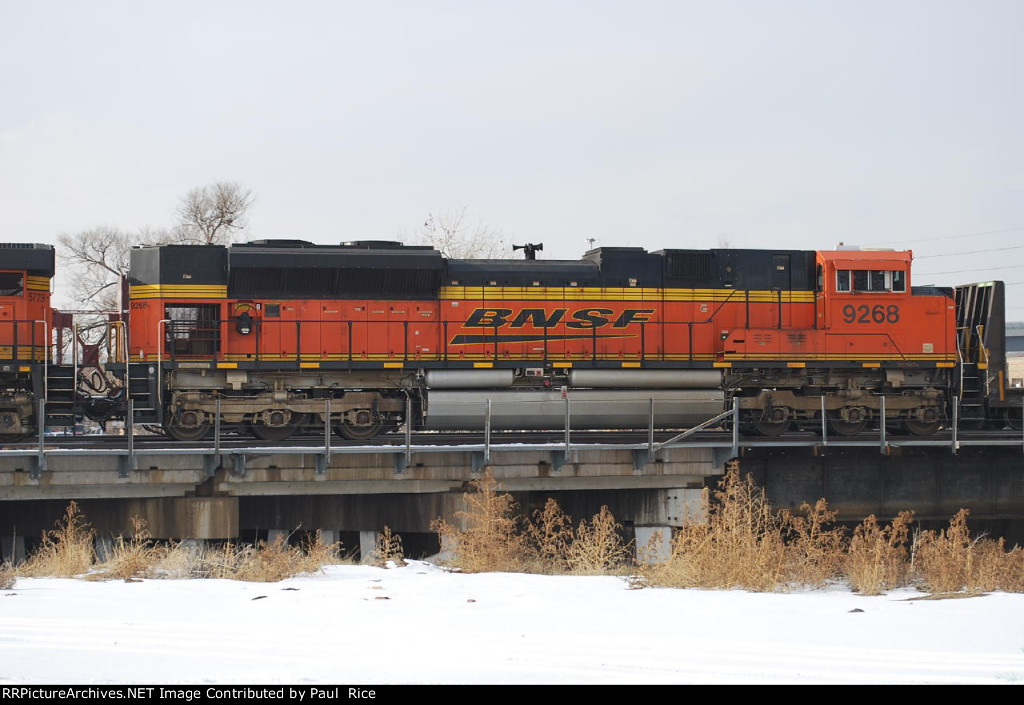 BNSF 9268